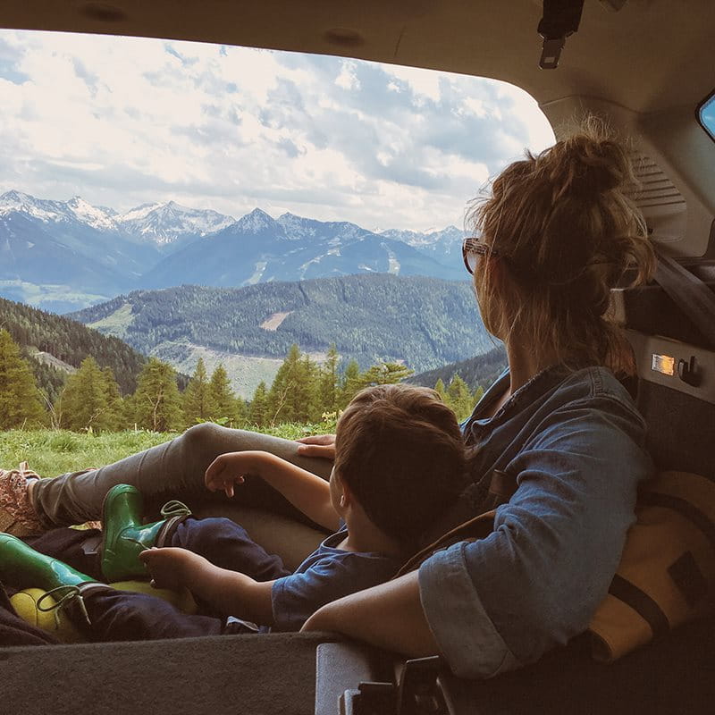 Order the International Motor Insurance Card online | Zurich Switzerland